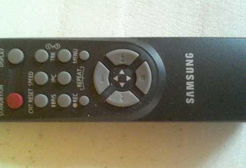 Продаю пульт для видеомагнитофона Samsung 00013c
