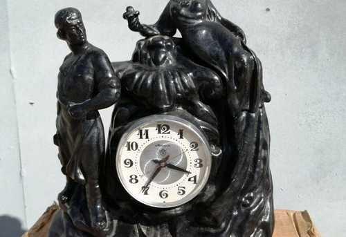 Часы статуэтка Хозяйка Медной горы