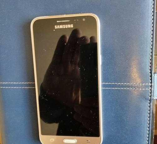 Samsung Galaxy SM - j 320 F/DS