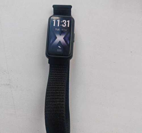 Смарт часы huawei Band 6