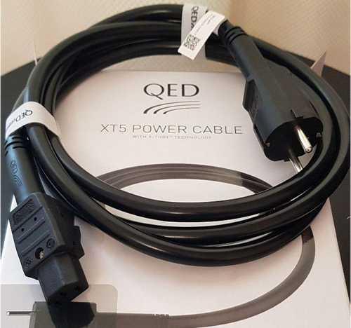 QED XT5 Power Cable 2 м(сетевой кабель)