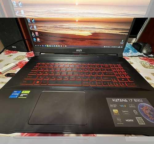 Продам ноутбук MSI Katana 17 B12 UCX