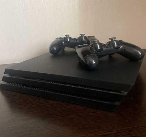 Sony playstation 4 pro 1tb 2 геймпада