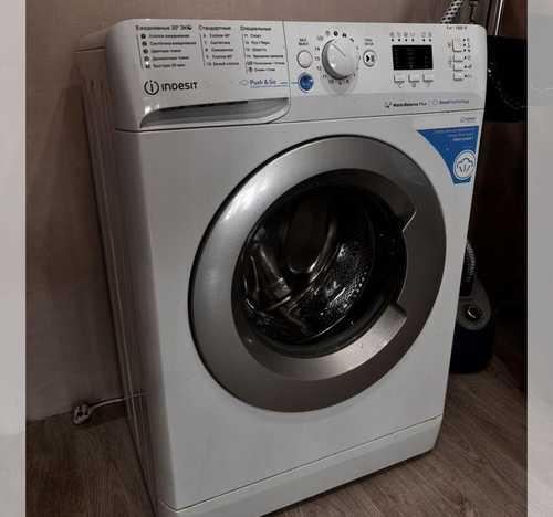 Стиральная машина Indesit bwsa 61051 WSV RU белая