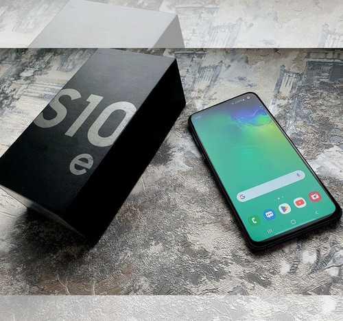Samsung Galaxy S10e (Snapdragon 855), 6/128 ГБ