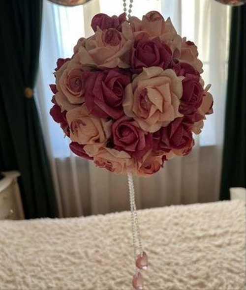 Декоративный шар из роз