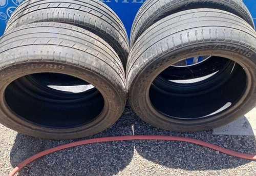 Royal Black Royal Performance 235/50 R18