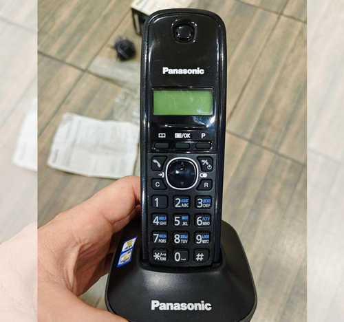 Телефон Panasonic KX-TG1611RU