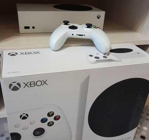 Консоль Xbox Series S