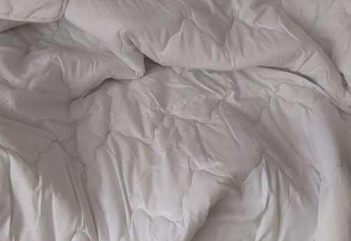 Одеяло 1.5 спальное новое