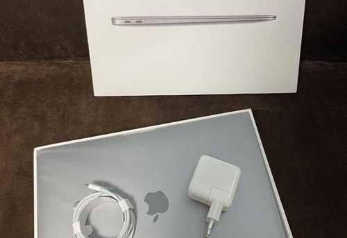 Apple MacBook Air M1 13 8/256Gb