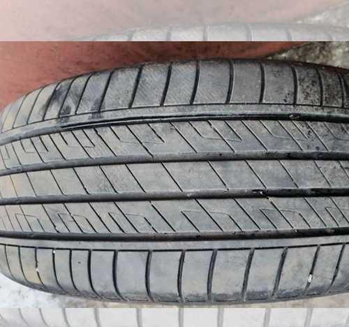 Kumho Solus HS63 225/55 R18