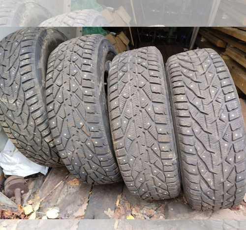 Kormoran SUV Stud 225/65 R17