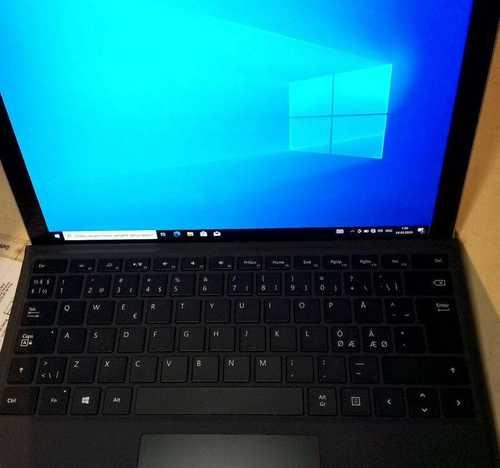 Microsoft surface pro 4 m3-6y30 4/128GB