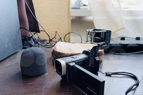 Видеокамера, видеорекодер, аудиорекодер zoom Q8