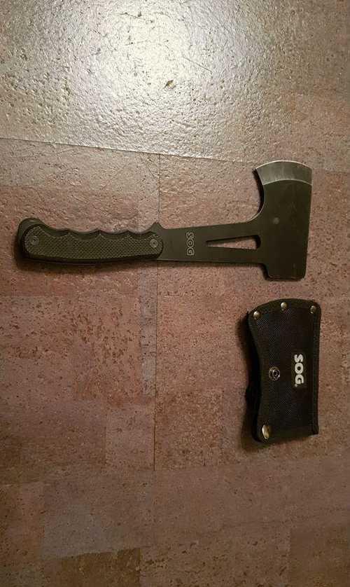 Топор SOG hand axe