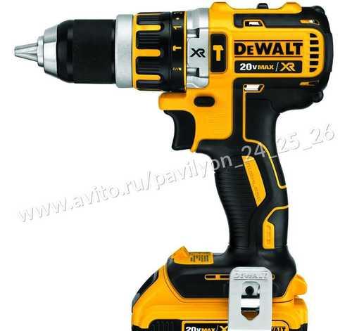 Бесщеточная дрель-шуруповерт Dewalt DCD796D2