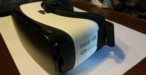 Очки виртуальной реальности samsung Gear VR