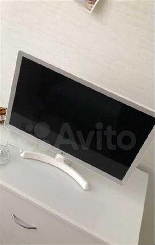24" (60 см) Телевизор LED LG 24TN510S-WZ белый
