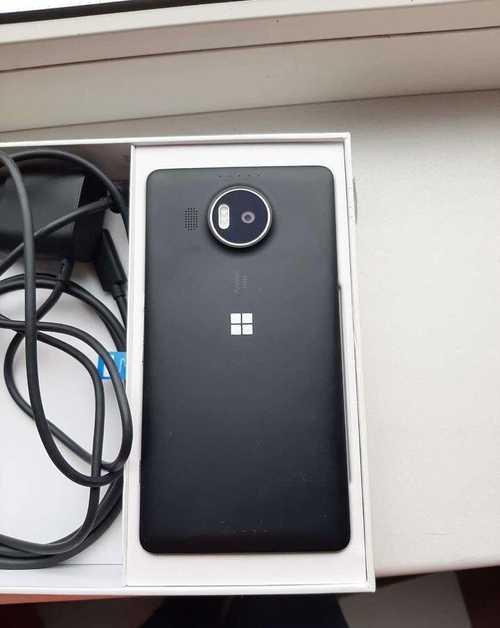 Телефон Microsoft Lumia 950XL Dual SIM