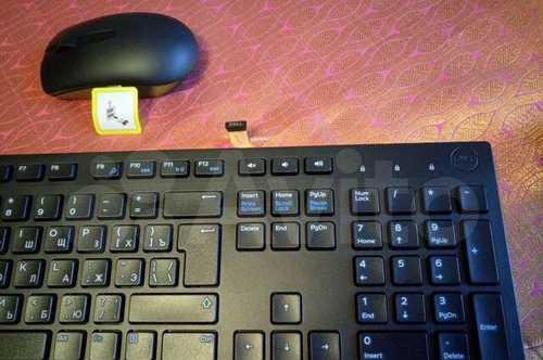 Беспроводная клавиатура и мышь Dell