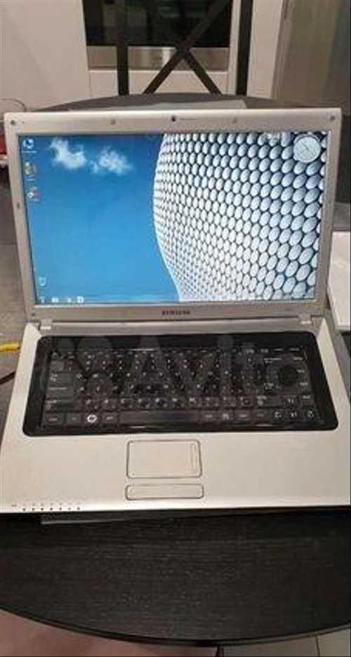 Ноутбук Samsung R520