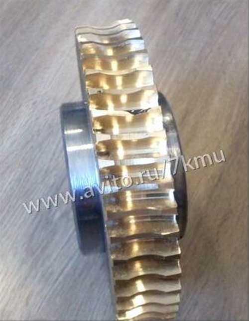 Бронзовая шестерня поворотного редуктора Kato KS33