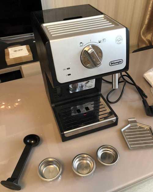Кофеварка рожковая De'Longhi ECP 33.21