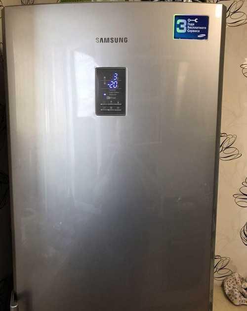 Холодильник Samsung RL40egps1/BWT