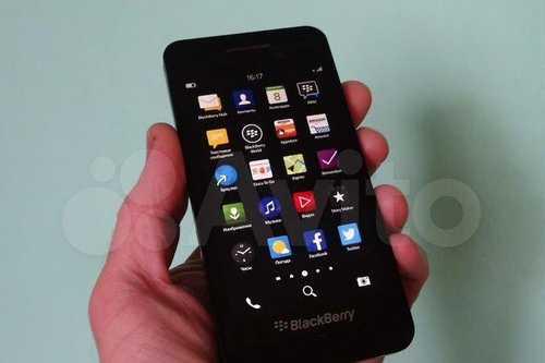 Смартфон BlackBerry Z10 STL100-2