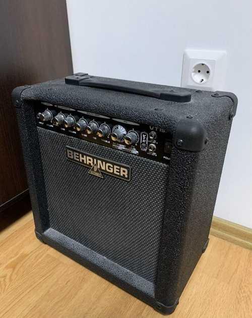 Комбоусилитель Behringer virtube vt 15 fx