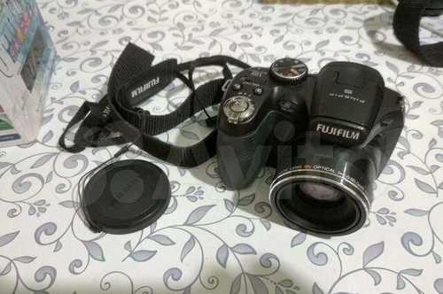 Компактный фотоаппарат FujiFilm FinePix S2500HD по