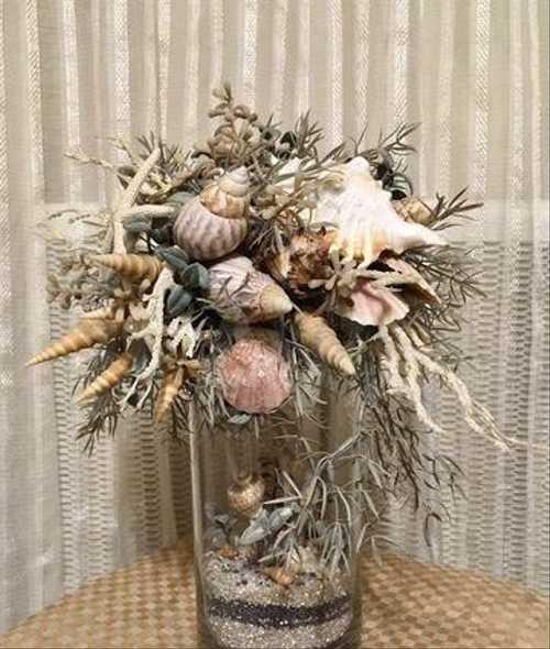 Декоративный букет из морских раковин