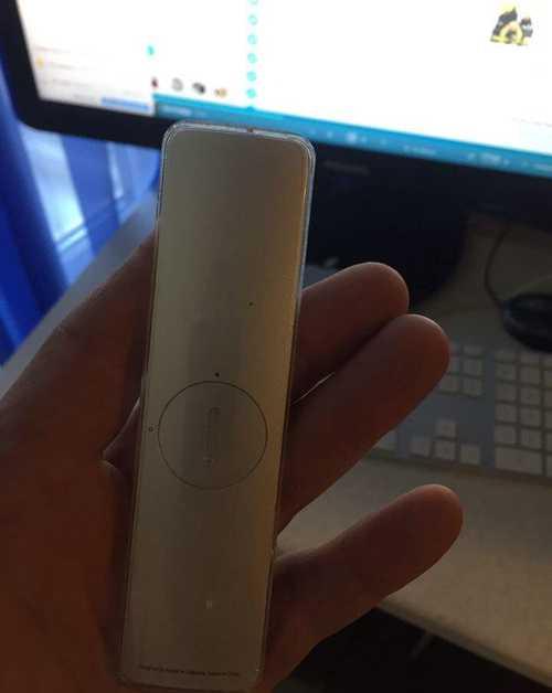 Пульт дистанционного управления Apple Remote