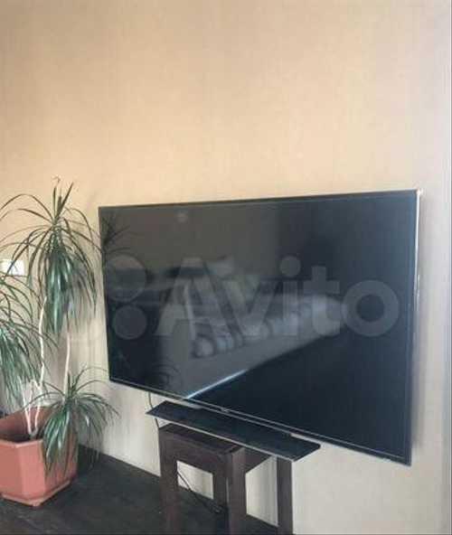 Телевизор Samsung UE55HU7000U