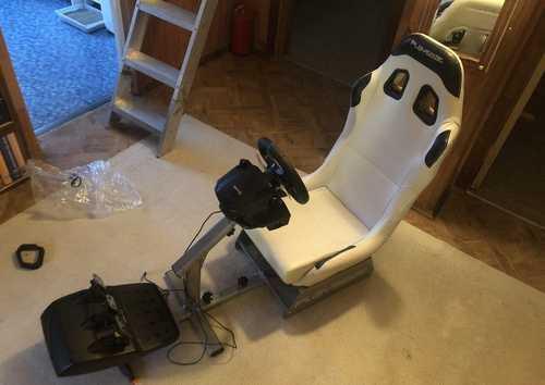 Руль Logitech G29 и игровое кресло Playseat Evolut