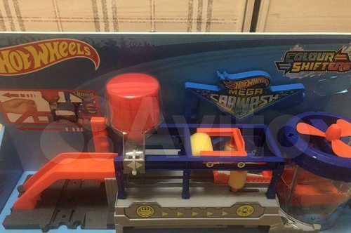 Hot wheels mega seawash