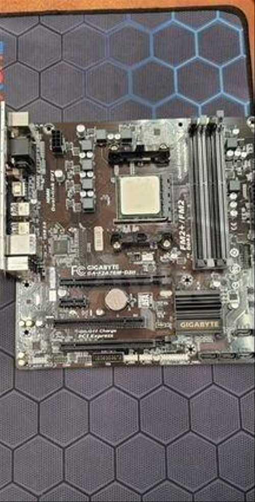 Gigabyte GA-F2A78M-D3H AMD + CPU AMD A8-7600