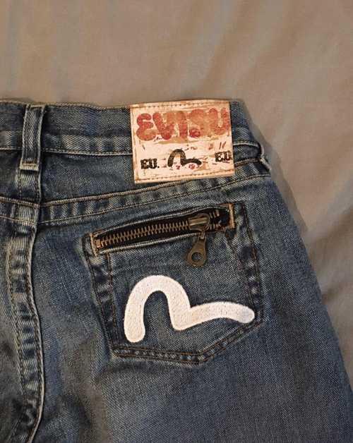 Джинсы evisu