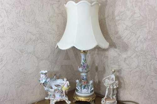 Фарфоровая лампа с ангелочками и цветами, Италия