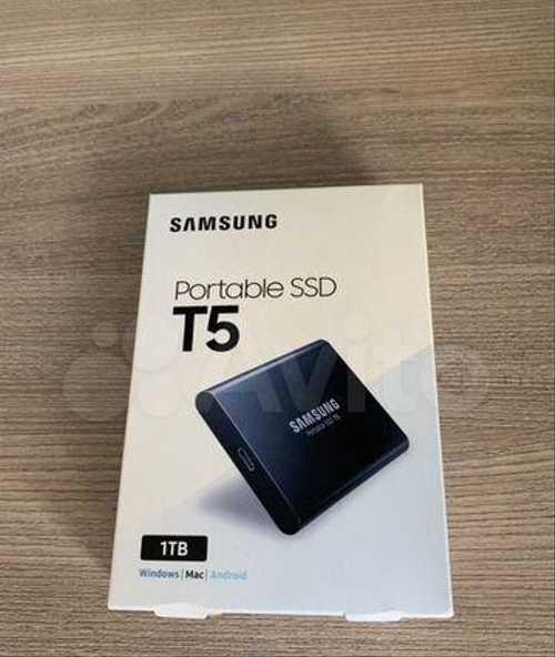 Внешний SSD Samsung T5 1T