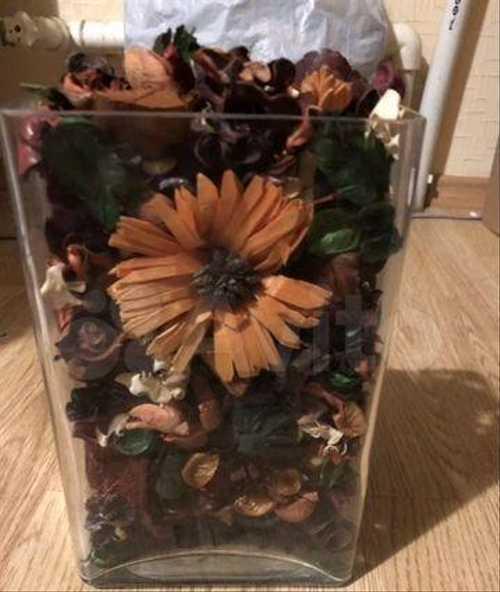 Сухоцвет и ваза