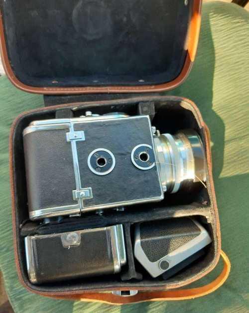 Старинный фотоаппарат салют