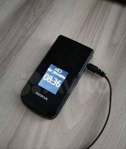 Nokia 2720 + зарядка