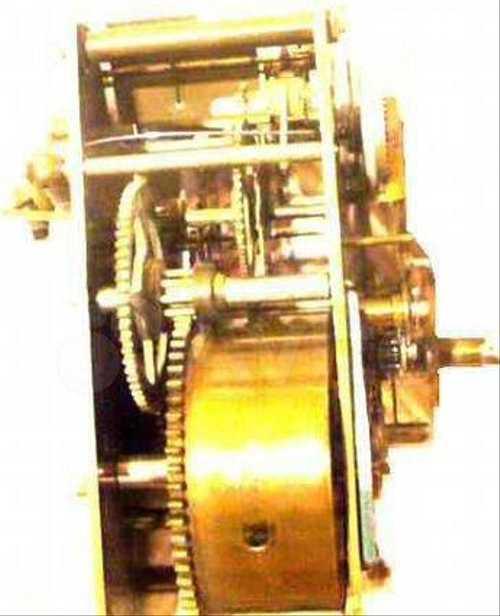 Часы старинные механизм Junghans немецких часов