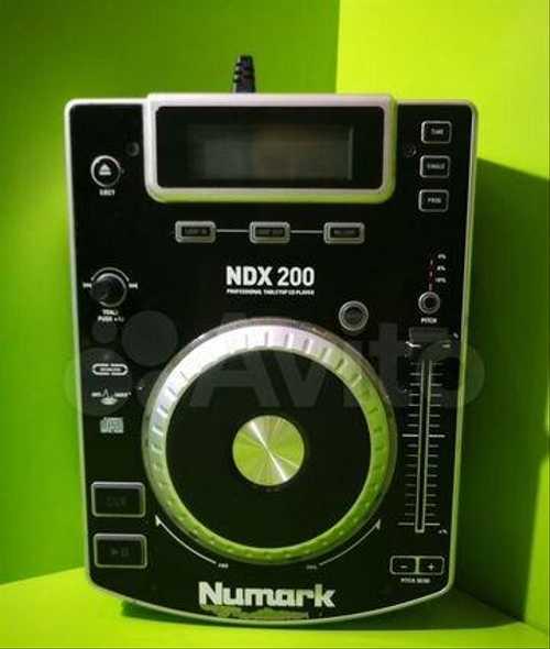 DJ CD-проигрыватель Numark NDX200