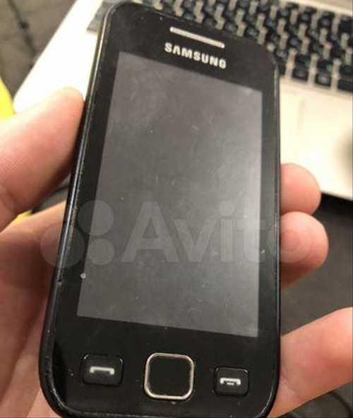 Телефон Samsung