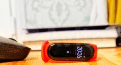 Смарт часы xiaomi mi band 4