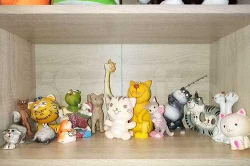 Фигурки и статуэтки котов и кошек