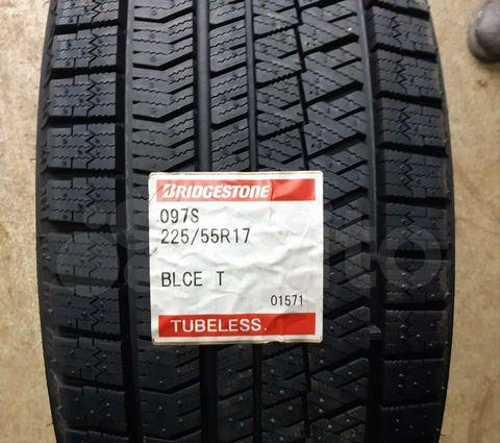 Bridgestone Blizzak Ice 225/55 17